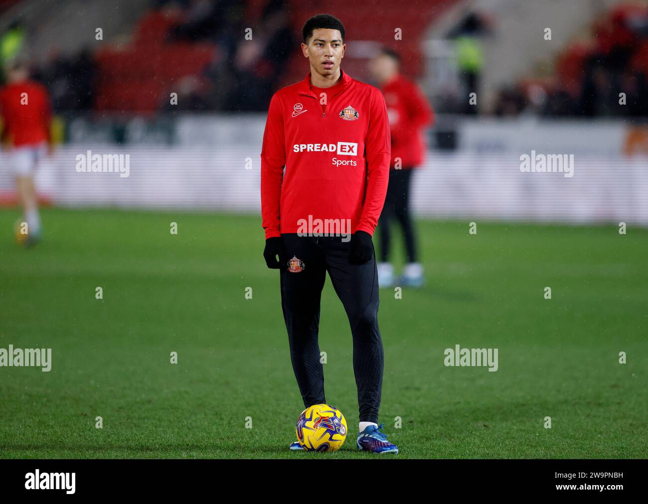 Sunderland's Jobe Bellingham warms up before the Sky Bet Championship ...