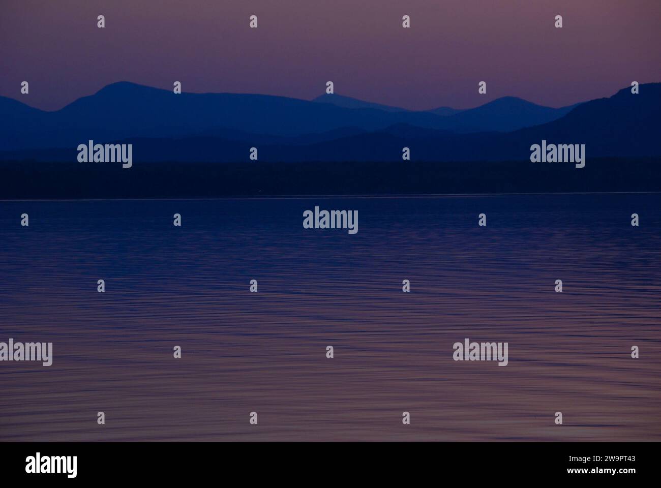 Burlington lake champlain cruise hi-res stock photography and images ...