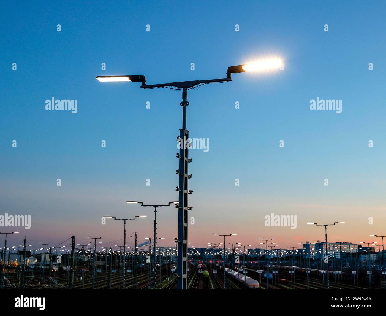 DB Cargo Halle marshalling yard. Over 1000 LED lights illuminate the ...