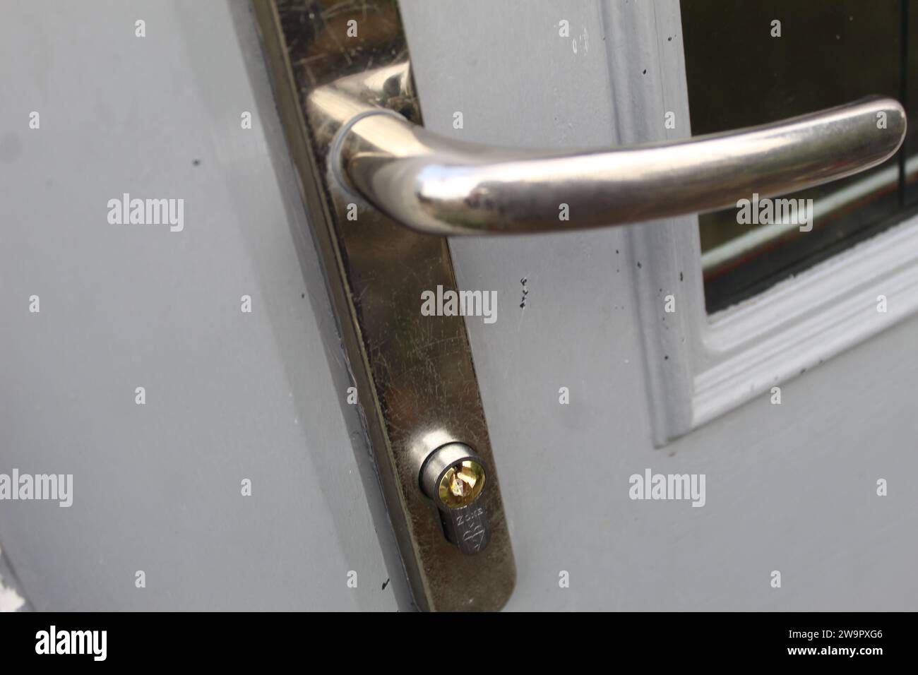 Door handle o front door hi-res stock photography and images - Alamy