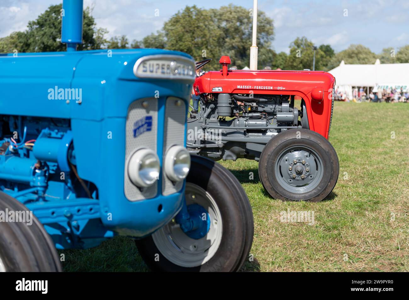 Massey fereguson hi-res stock photography and images - Alamy