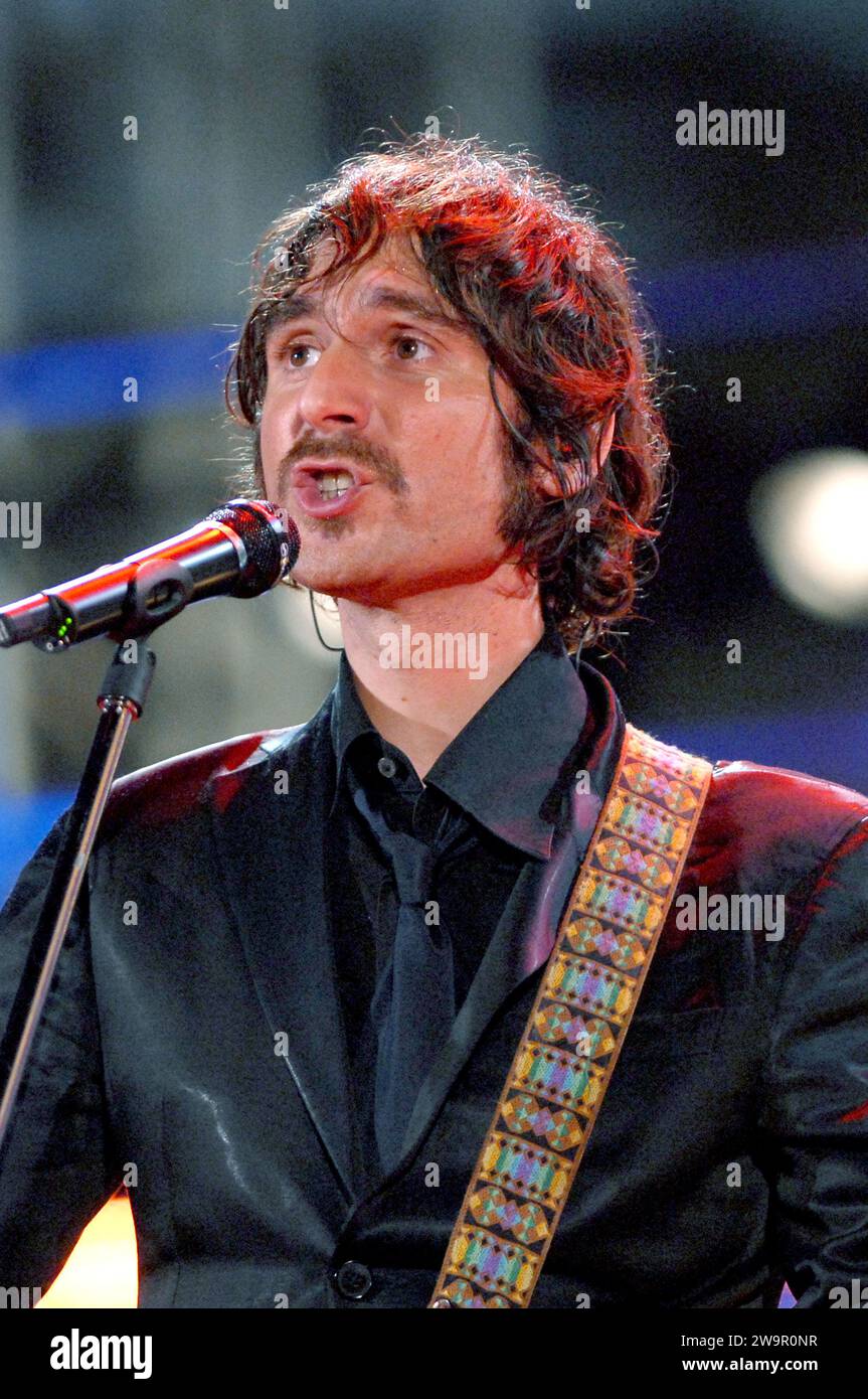 Claudio brasini guitarist hi-res stock photography and images - Alamy