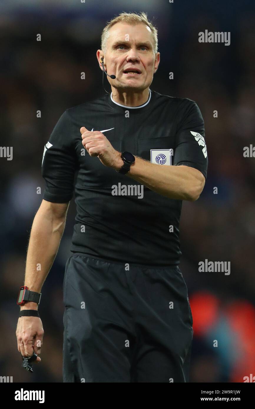 West Bromwich, UK. 29th Dec, 2023. Referee Graham Scott during the Sky ...