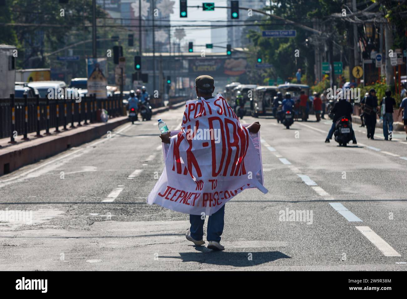 Manila, Metro Manila, The Philippines. 29th Dec, 2023. A protester with ...