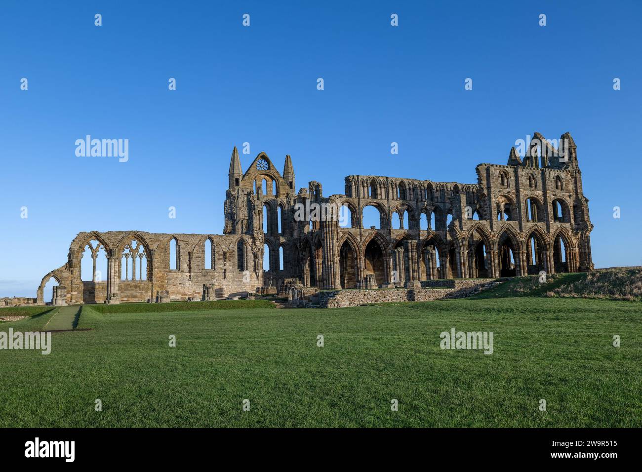 Whitby architecture hi-res stock photography and images - Alamy
