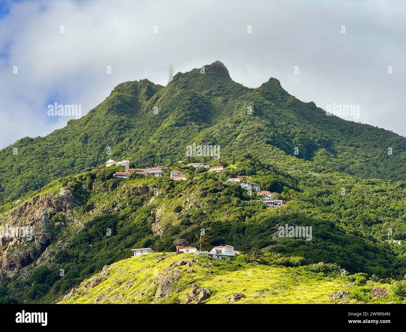 Mount Scenery with peak in Saba, Caribbean Netherlands. Mount Scenery ...