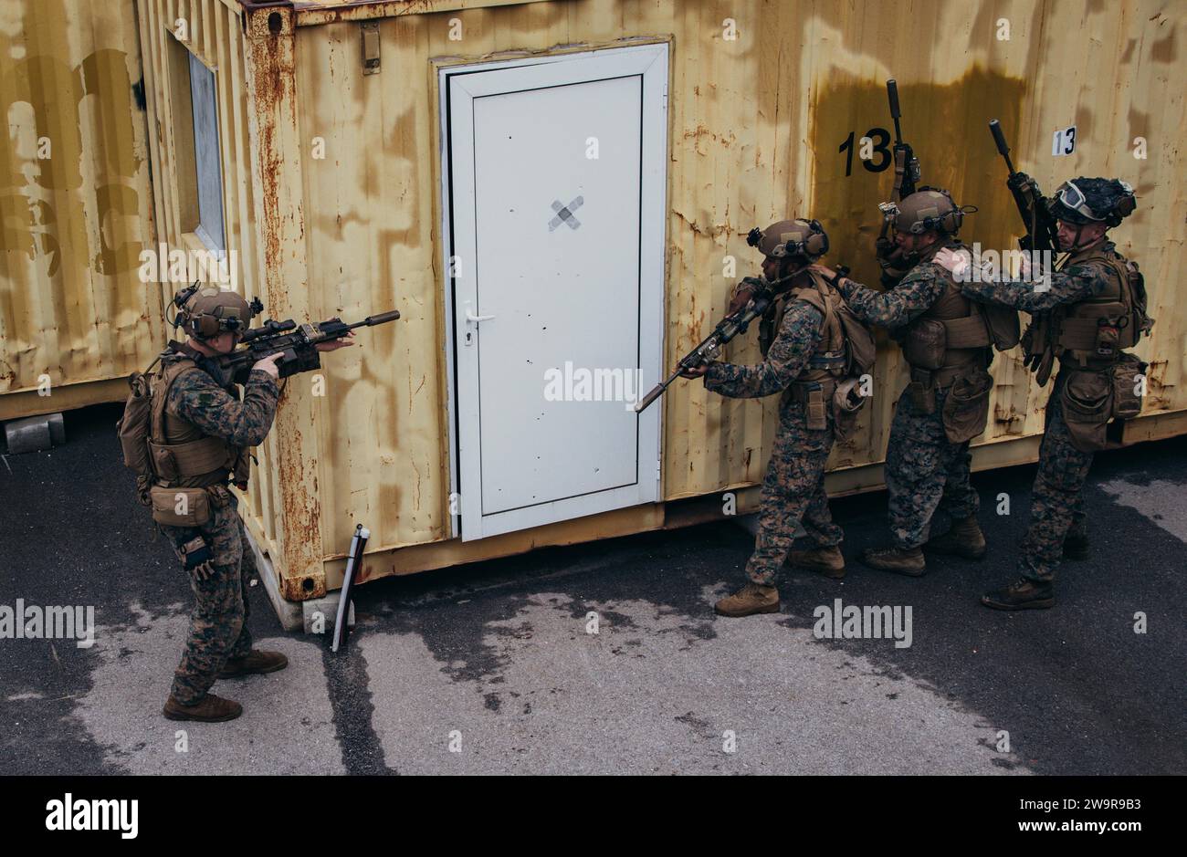 U.S. Marines with the Battalion Landing Team 1/6, 26th Marine ...