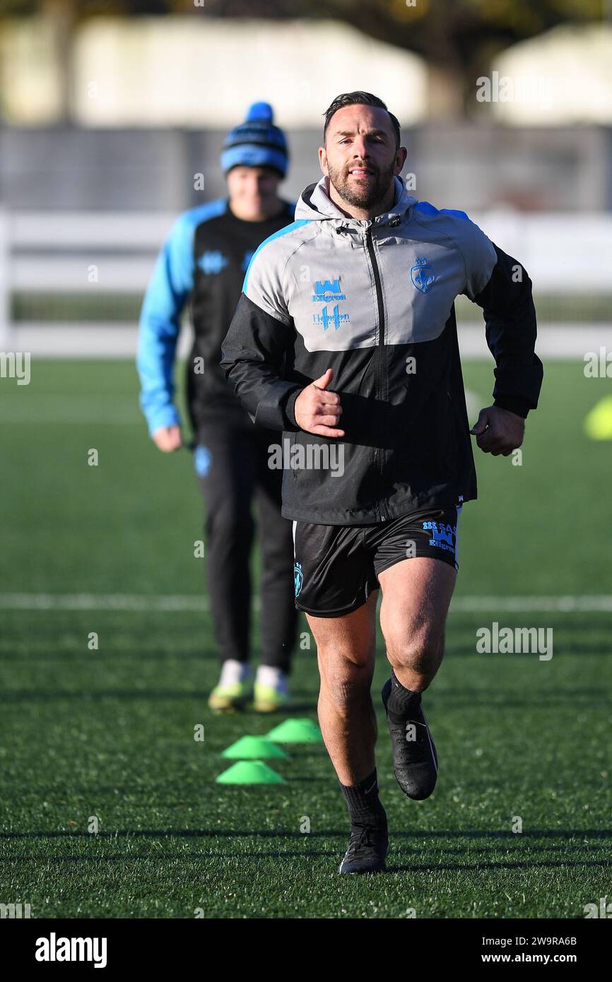 Wakefield, England - 17 November 2023 - Wakefield Trinity's Luke Gale ...