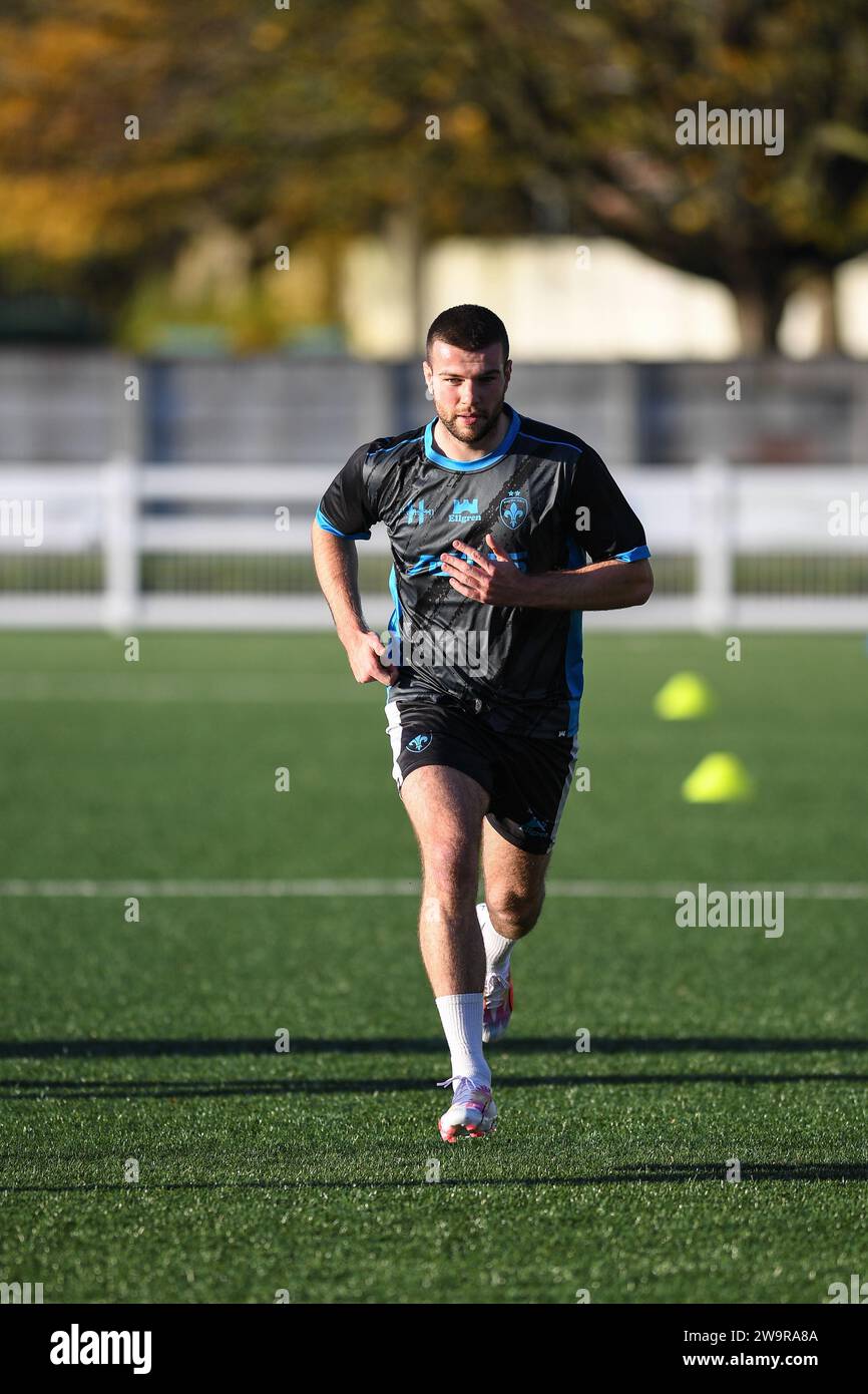 Wakefield, England - 17 November 2023 - Wakefield Trinity's Max Jowitt ...