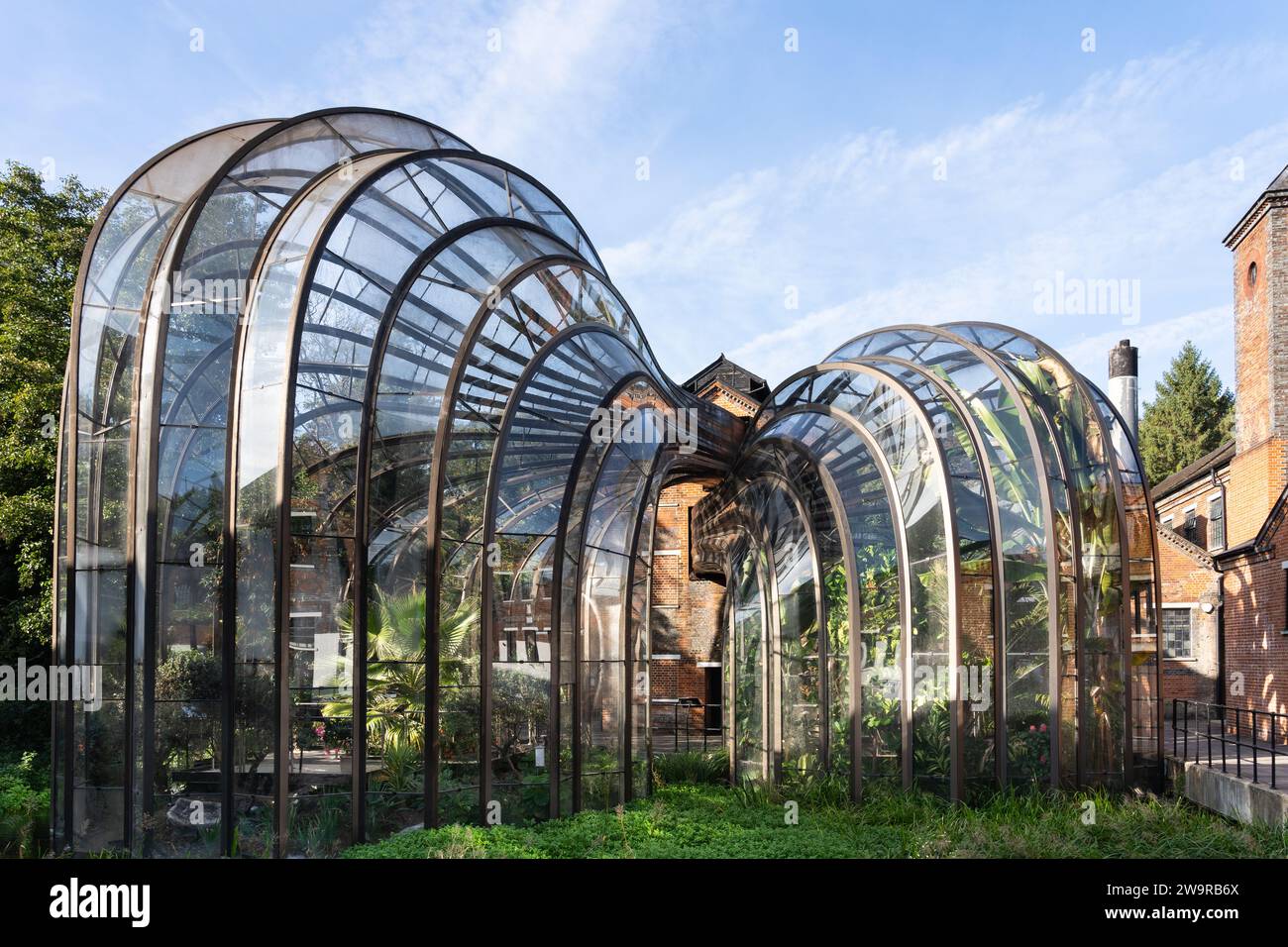 The iconic Mediterranean intertwining glasshouses designed by ...