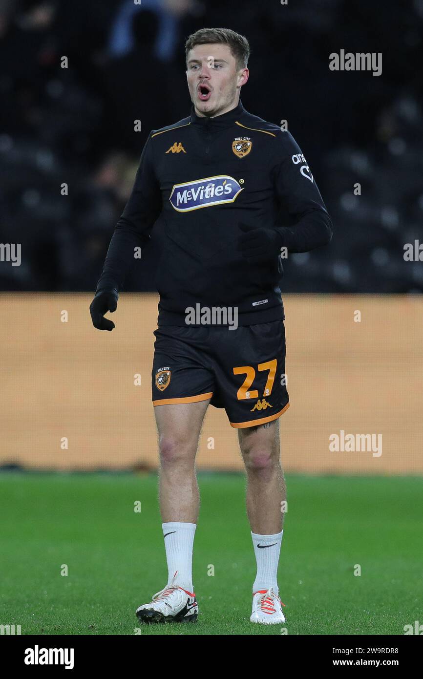 Regan Slater #27 of Hull City during the pre match warm up ahead of the ...