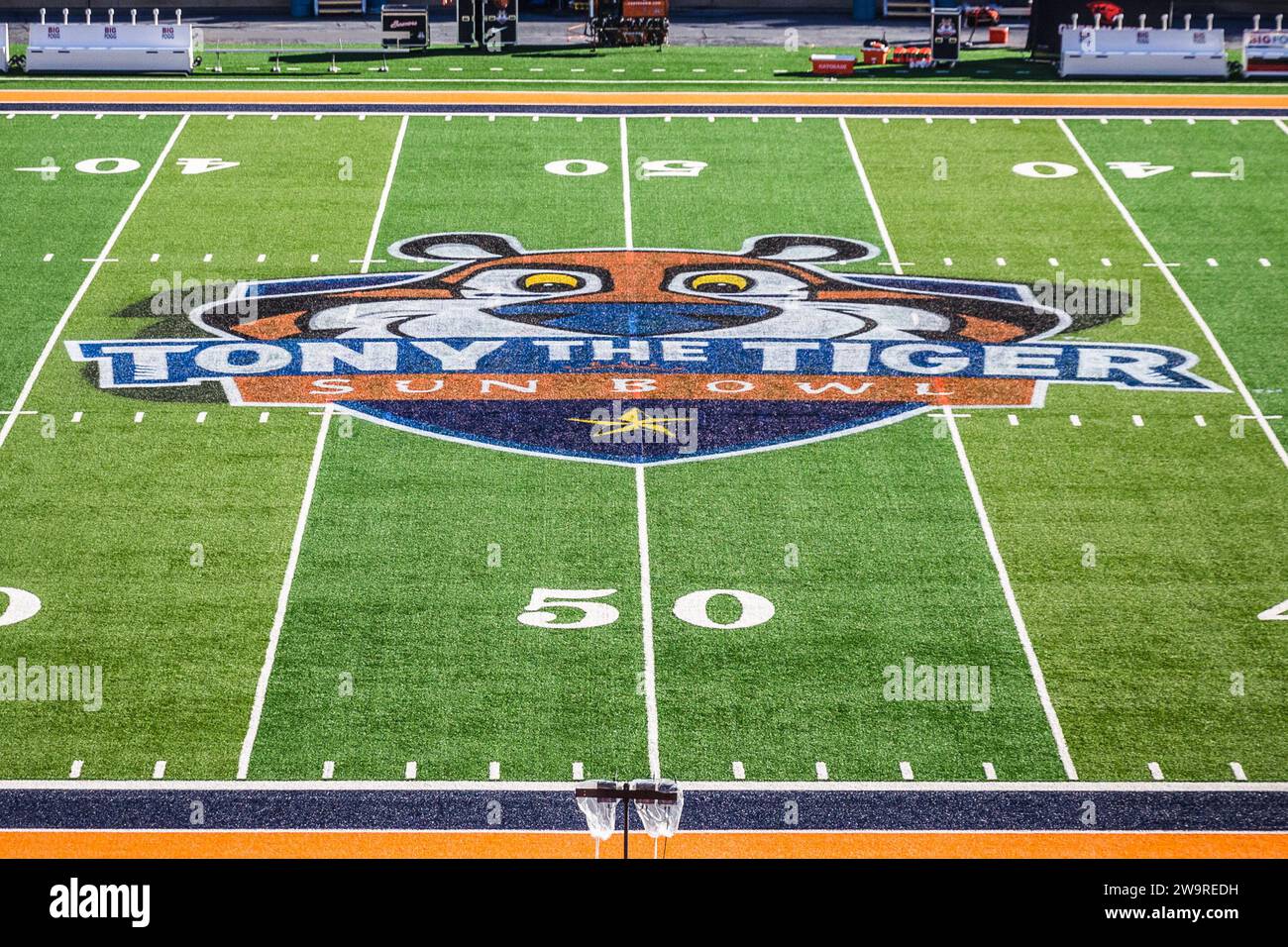 El Paso, Texas, USA. 29th Dec, 2023. The bowl logo is displayed at ...