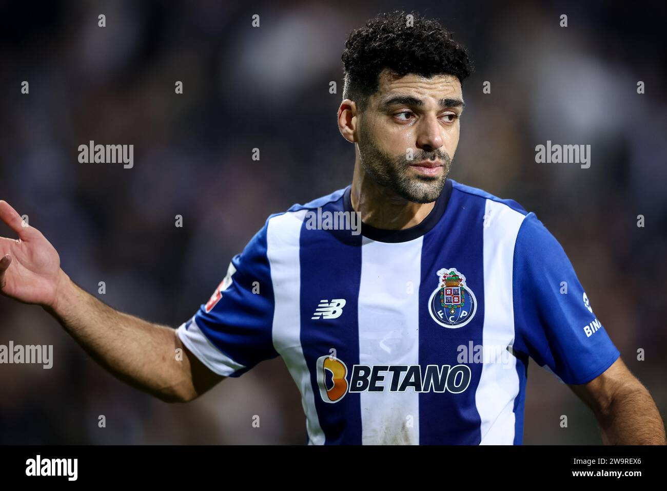 Dragon Stadium, Oporto, Portugal. 29 December, 2023. Pictured left to ...