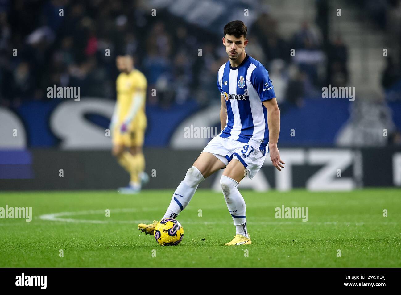 Red ze hi-res stock photography and images - Alamy