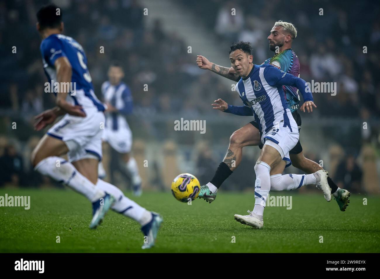 Dragon Stadium, Oporto, Portugal. 29 December, 2023. Pictured left to ...