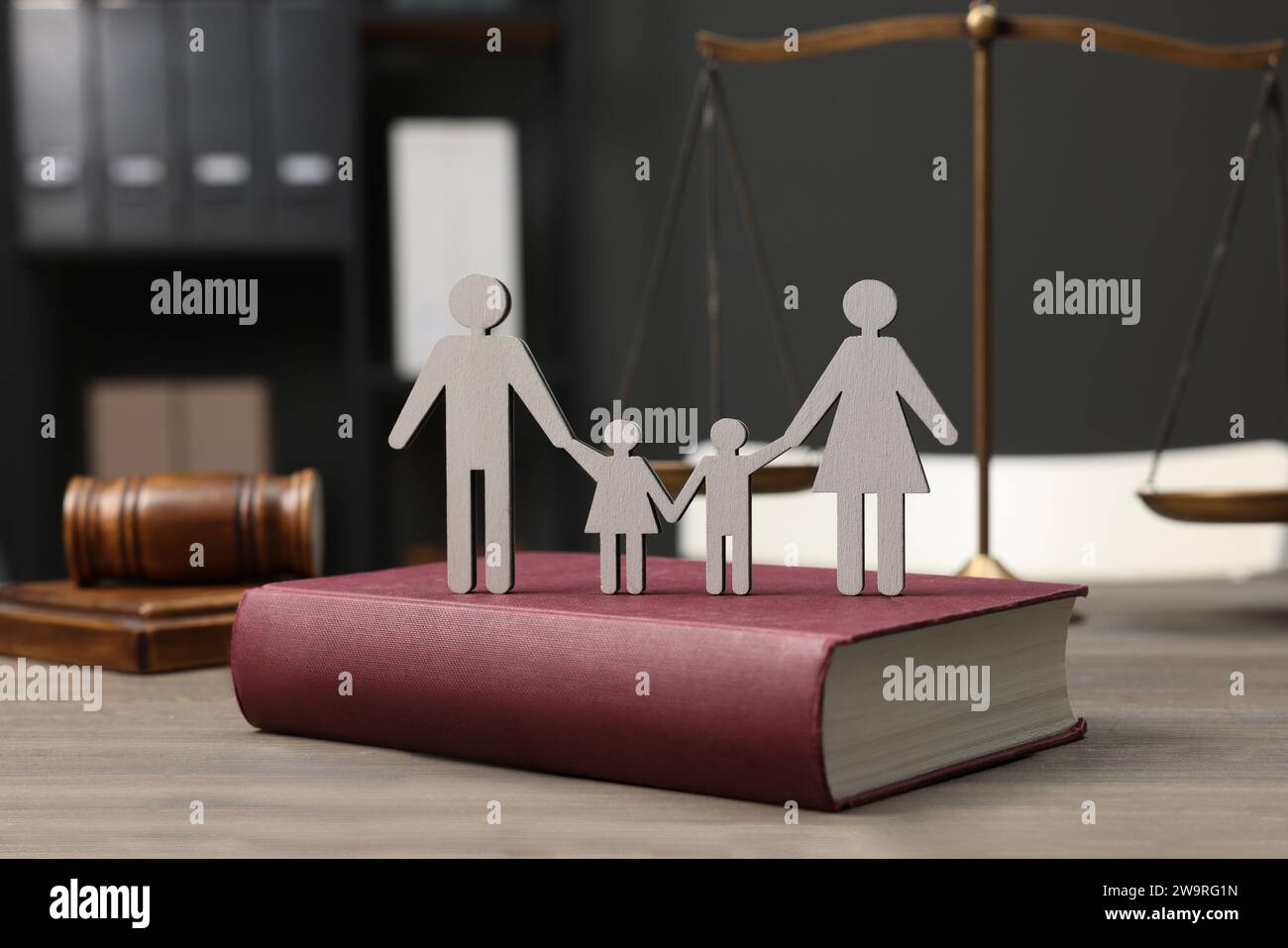 Book and scales of justice hi-res stock photography and images - Alamy