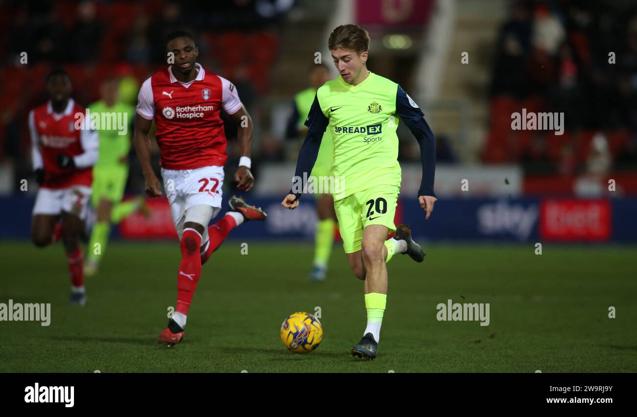 Sunderland's Jack Clarke takes on Rotherham United's Hakeem Odoffin ...