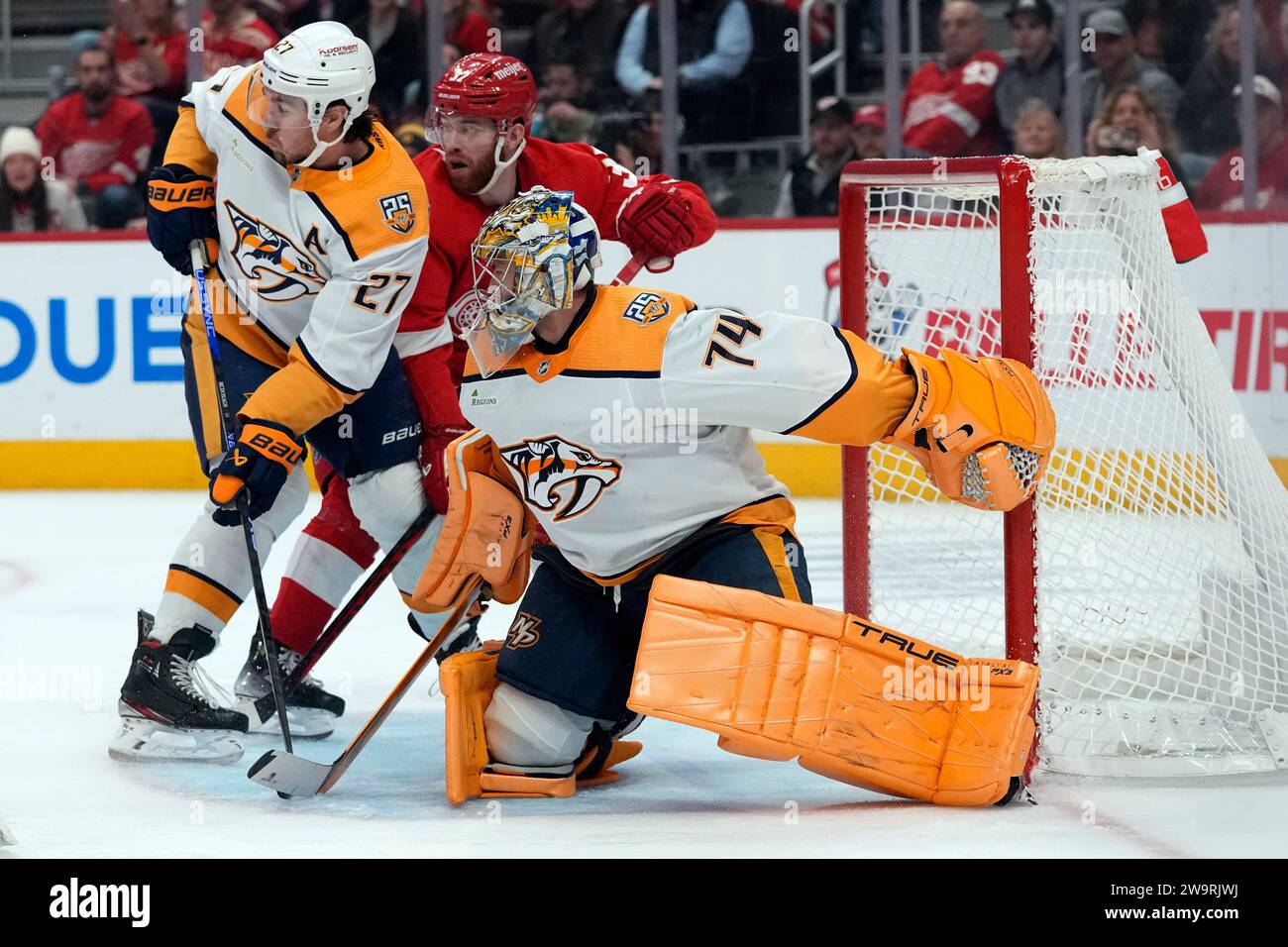 Nashville Predators goaltender Juuse Saros (74) waits on the shot ...