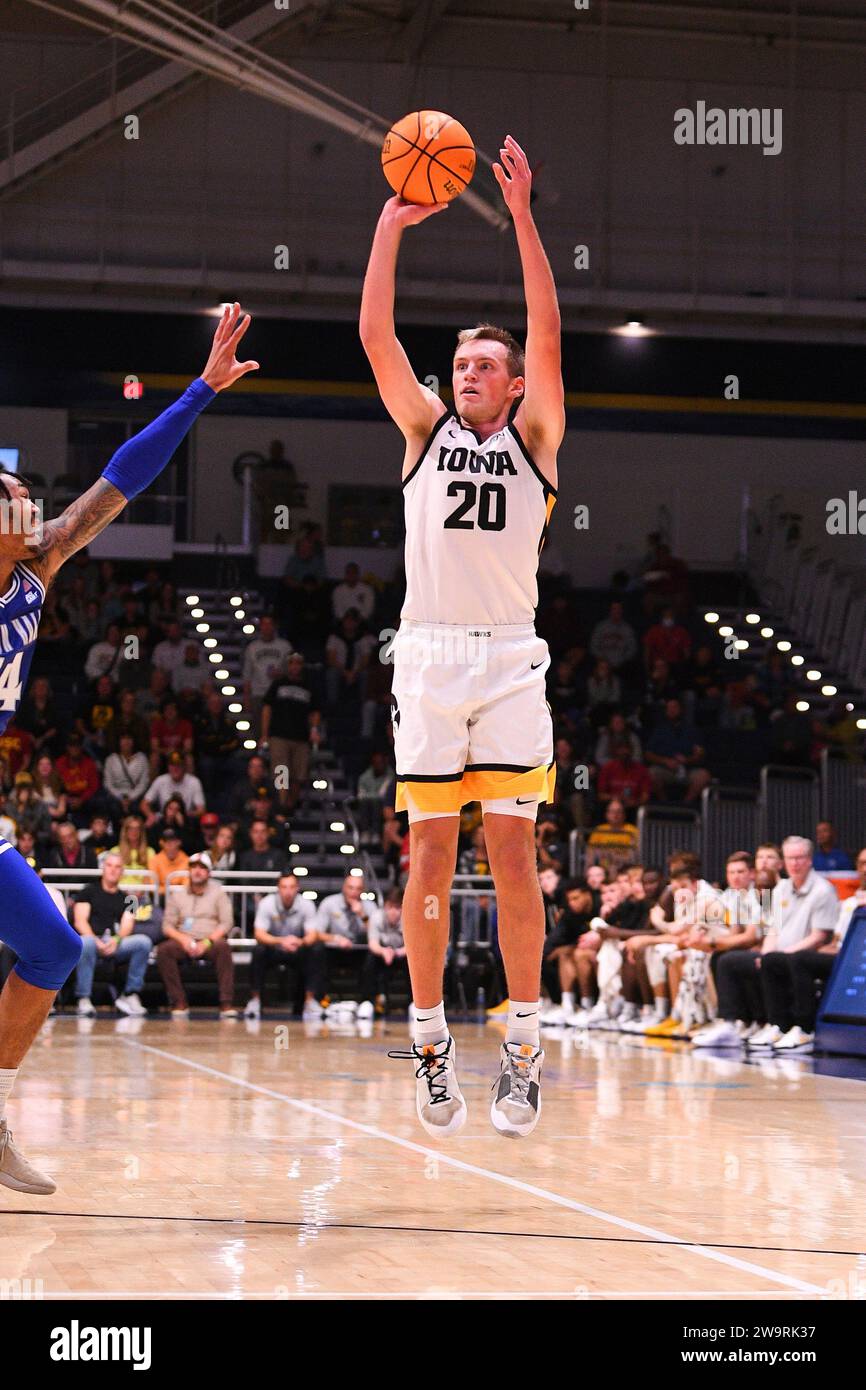 SAN DIEGO, CA - NOVEMBER 24: Iowa Hawkeyes forward Payton Sandfort (20 ...