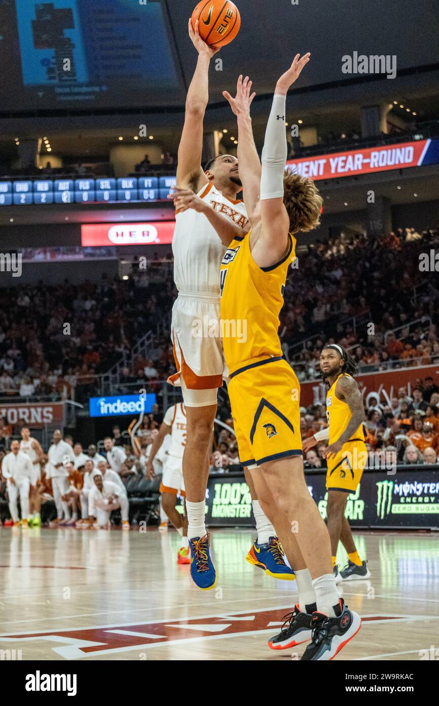 Texas, USA. 29th Dec, 2023. Dylan Disu #1 of the Texas Longhorns in ...