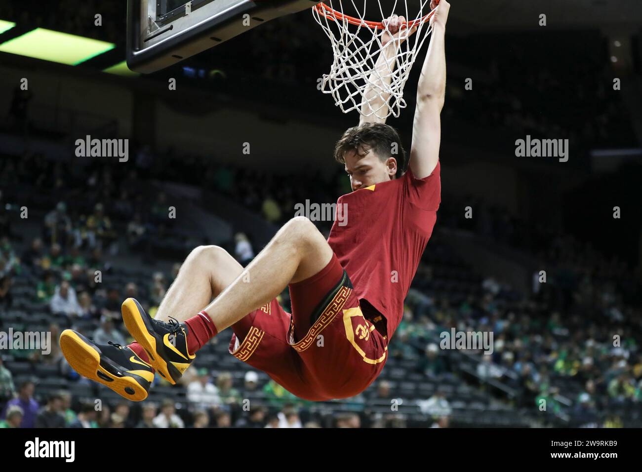 Southern California forward Harrison Hornery (30) warms up before an ...