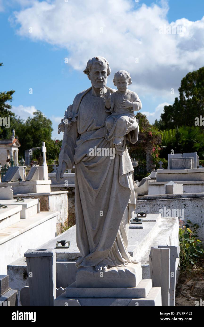 Colon Funerary Monument. National Monument of Cuba Stock Photo - Alamy