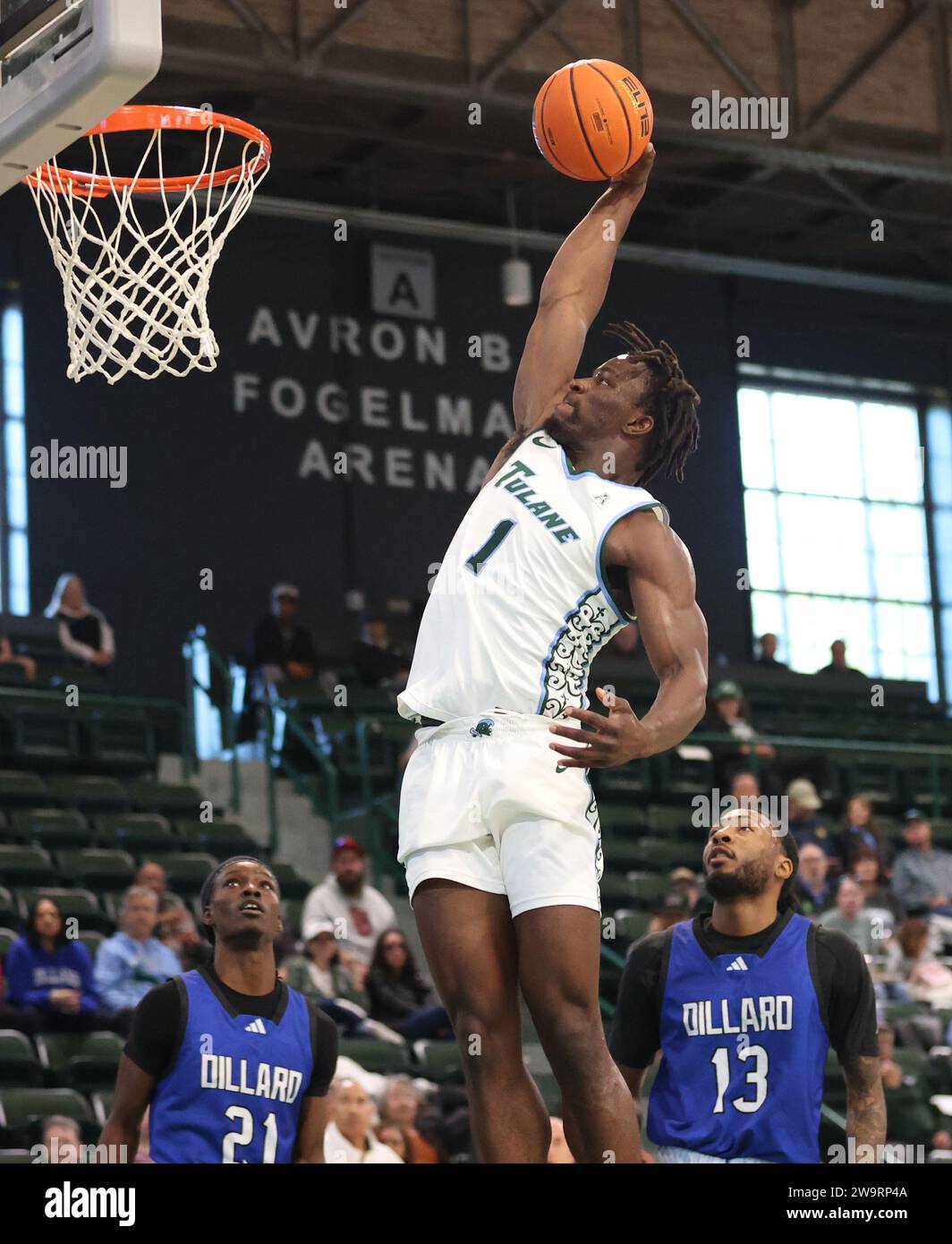 New Orleans, USA. 29th Dec, 2023. Tulane Green Wave guard Sion James (1 ...