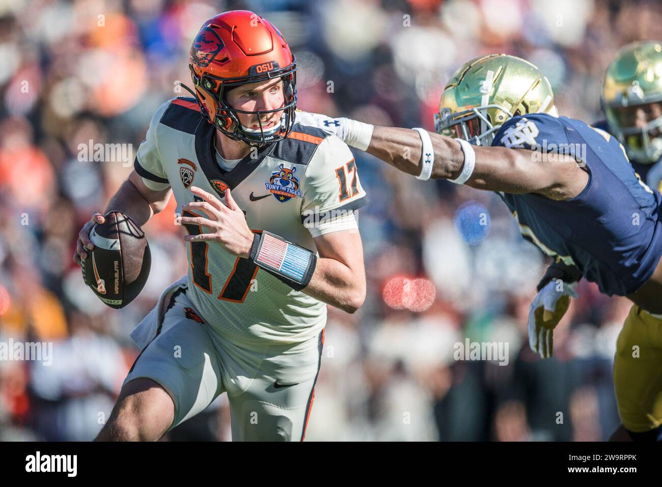 El Paso, Texas, USA. 29th Dec, 2023. Oregon State Beavers quarterback ...