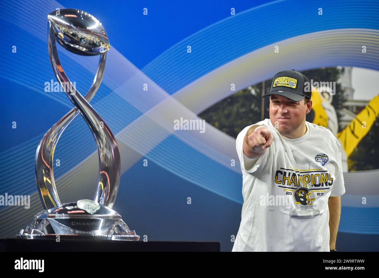 Arlington, TX, USA. 29th Dec, 2023. Missouri Tigers coach Eliah ...