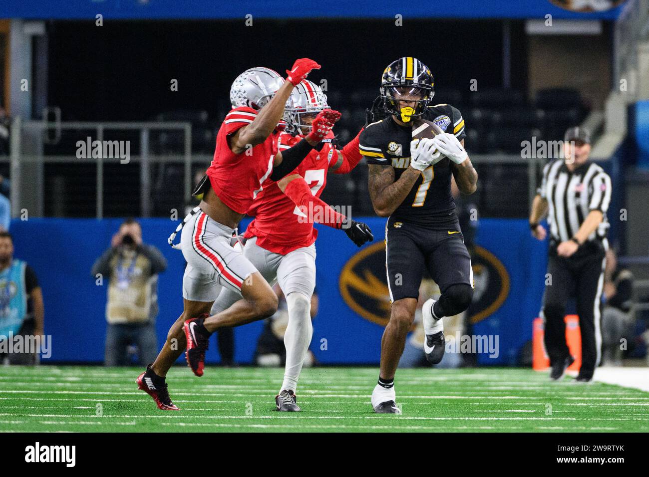 Arlington, Texas, USA. 29th Dec, 2023. Missouri Tigers running back ...