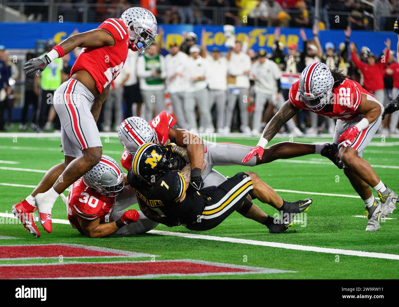 Arlington, Texas, USA. 29th Dec, 2023. Missouri Tigers running back ...