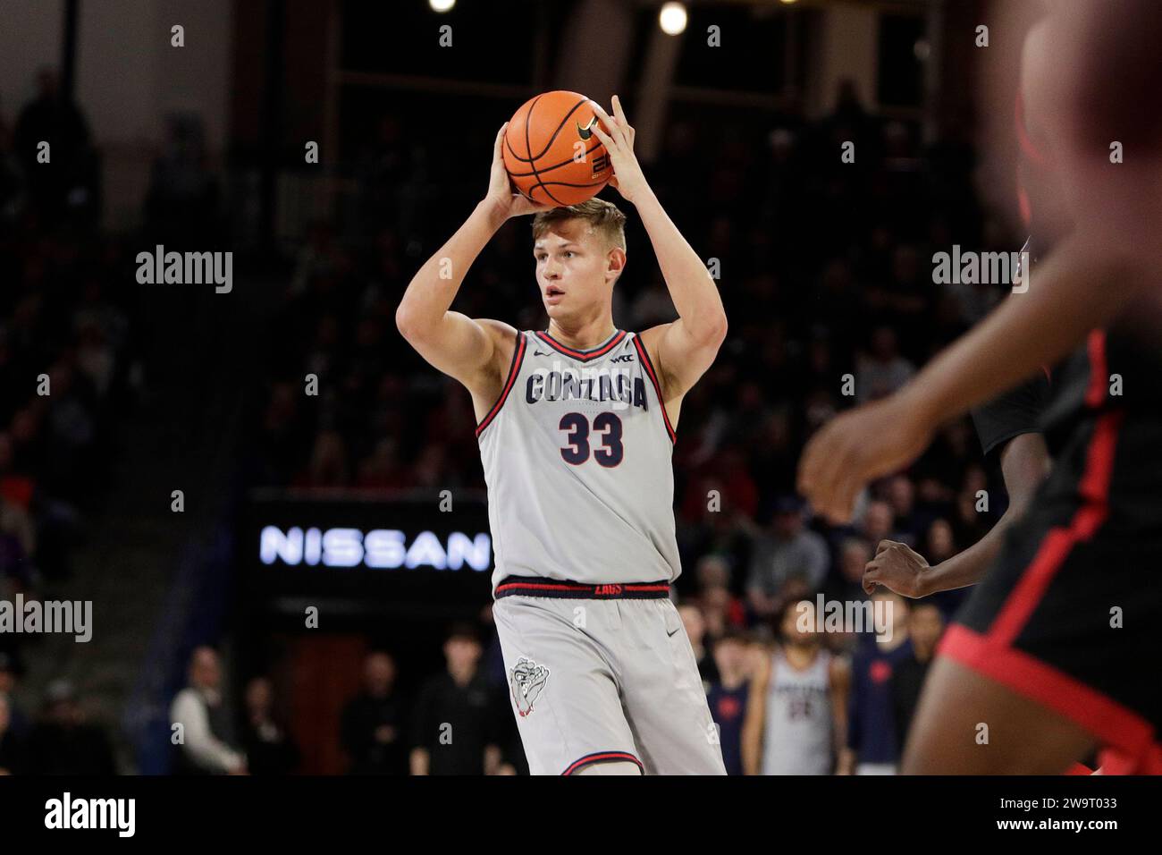 Gonzaga forward Ben Gregg (33) controls the ball during the first half ...