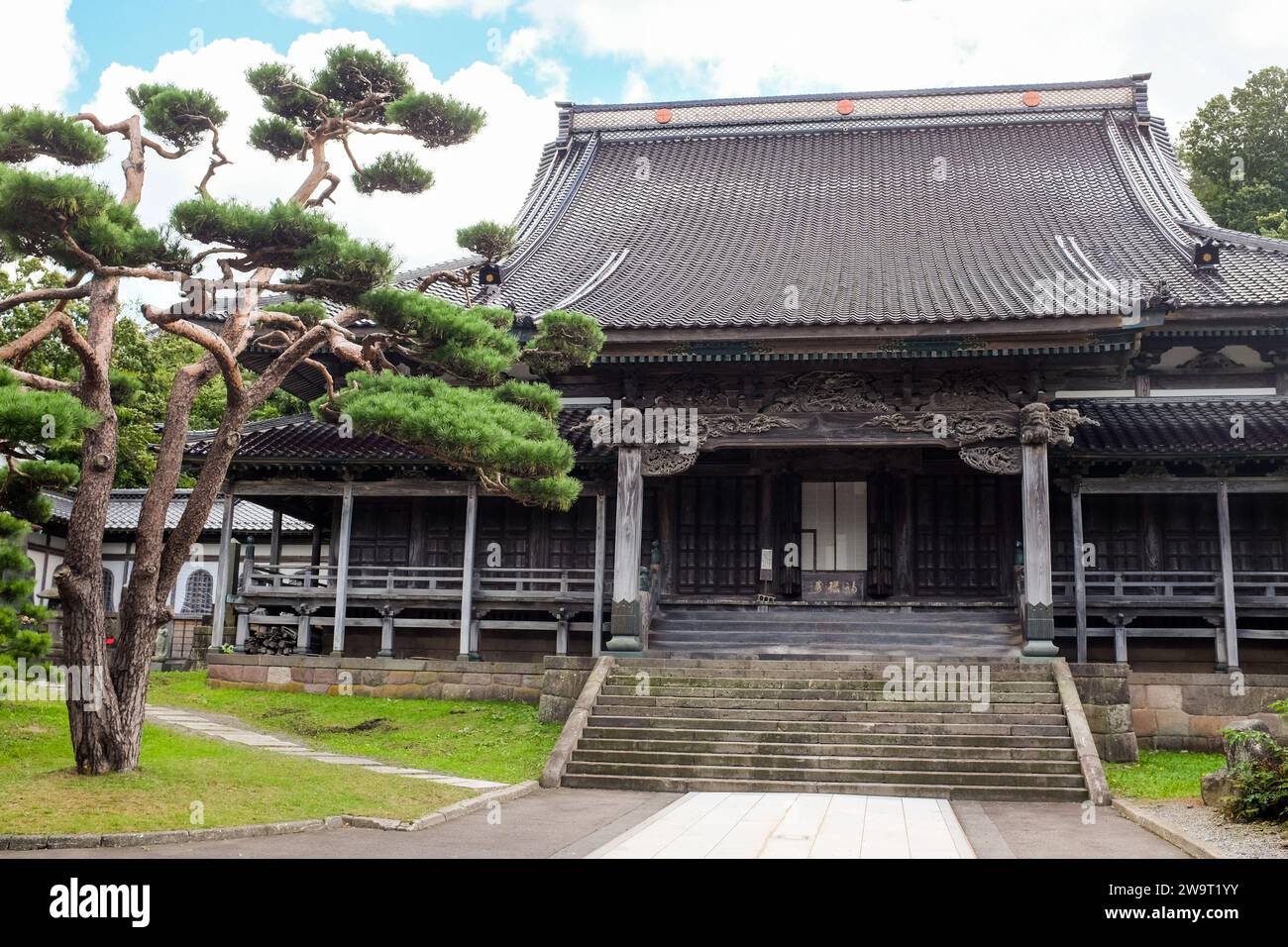Hokkaido temples hi-res stock photography and images - Alamy
