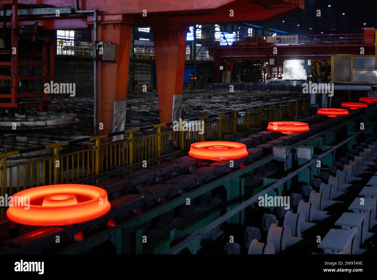 (231230) -- MA'ANSHAN, Dec. 30, 2023 (Xinhua) -- This photo taken on ...