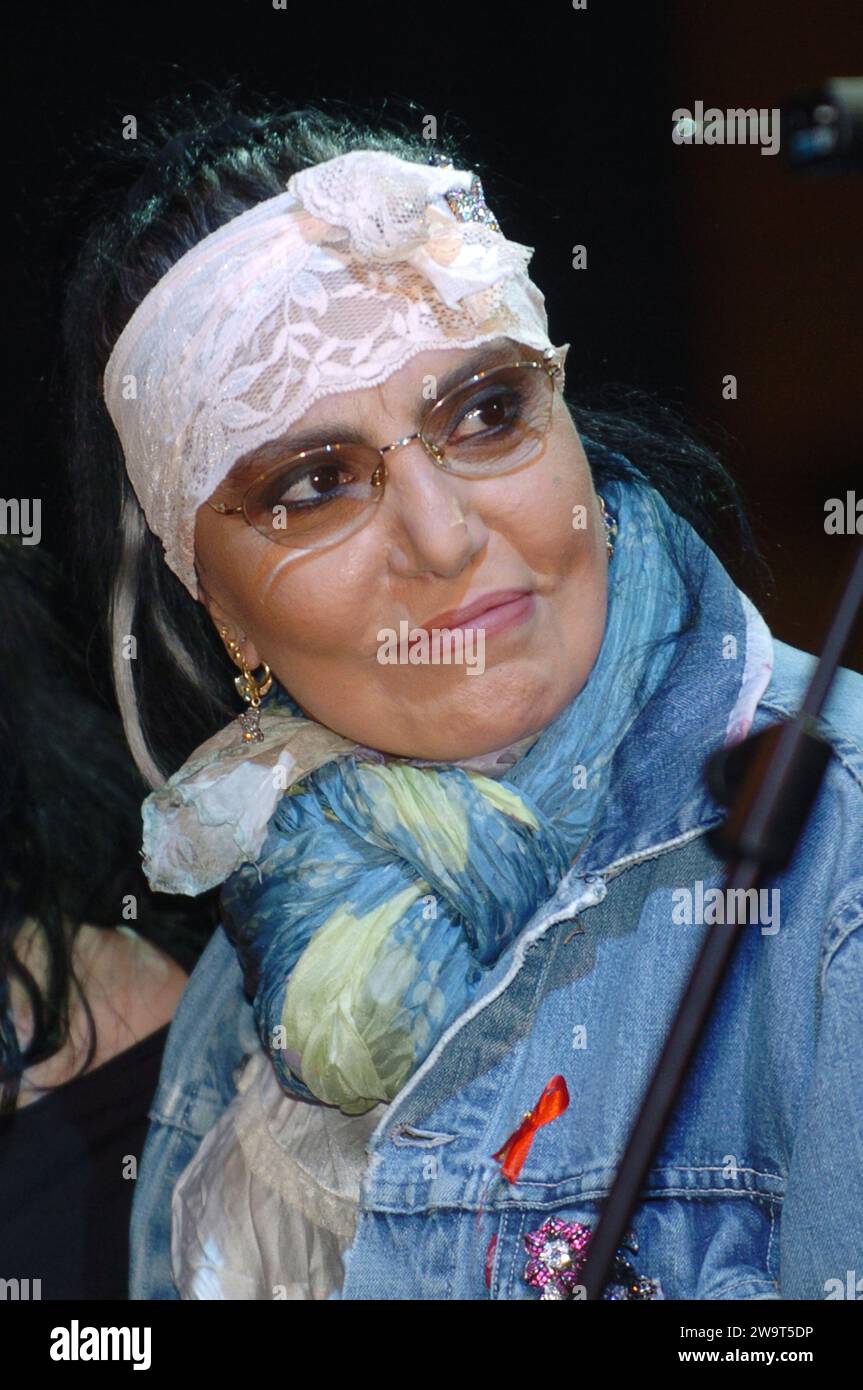 Berte immagini 2004 hi-res stock photography and images - Alamy