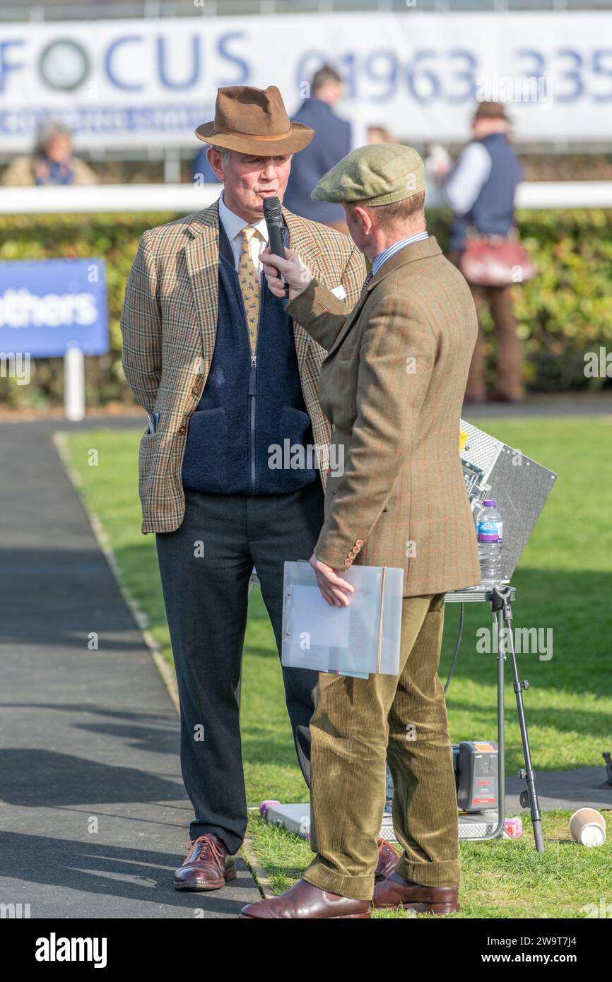 Interview in the parade ring at Wincanton Stock Photo - Alamy