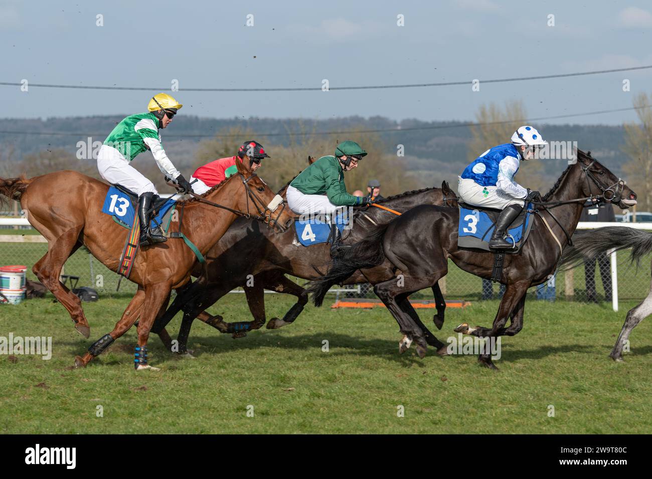 Blakey Bear running at Wincanton under Jockey James Best, trained by ...