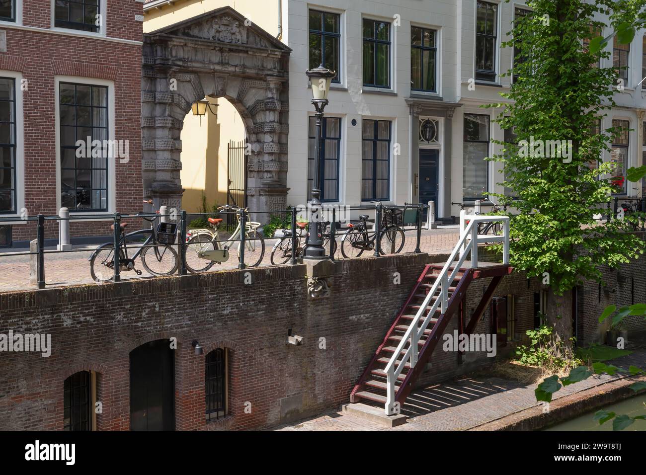 Medieval gate - Hofpoort, with the coat of arms of the States of ...
