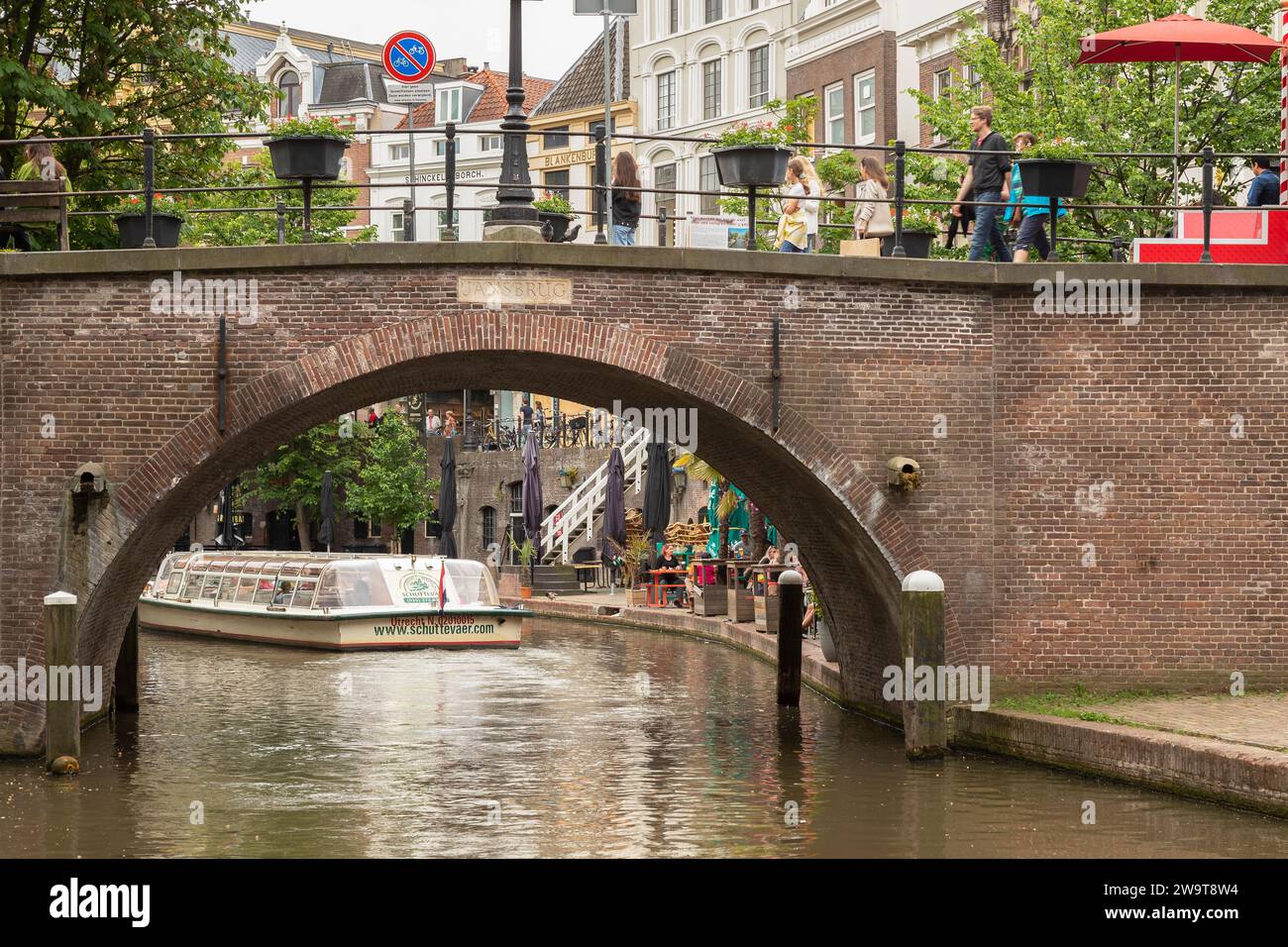 Utrecht town canal gracht hi-res stock photography and images - Alamy