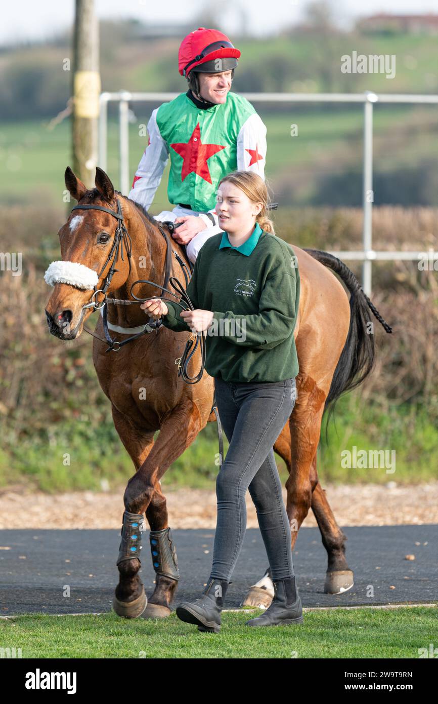 Smith's Bay, ridden by Nick Scholfield trained by Polly Gundry, running ...