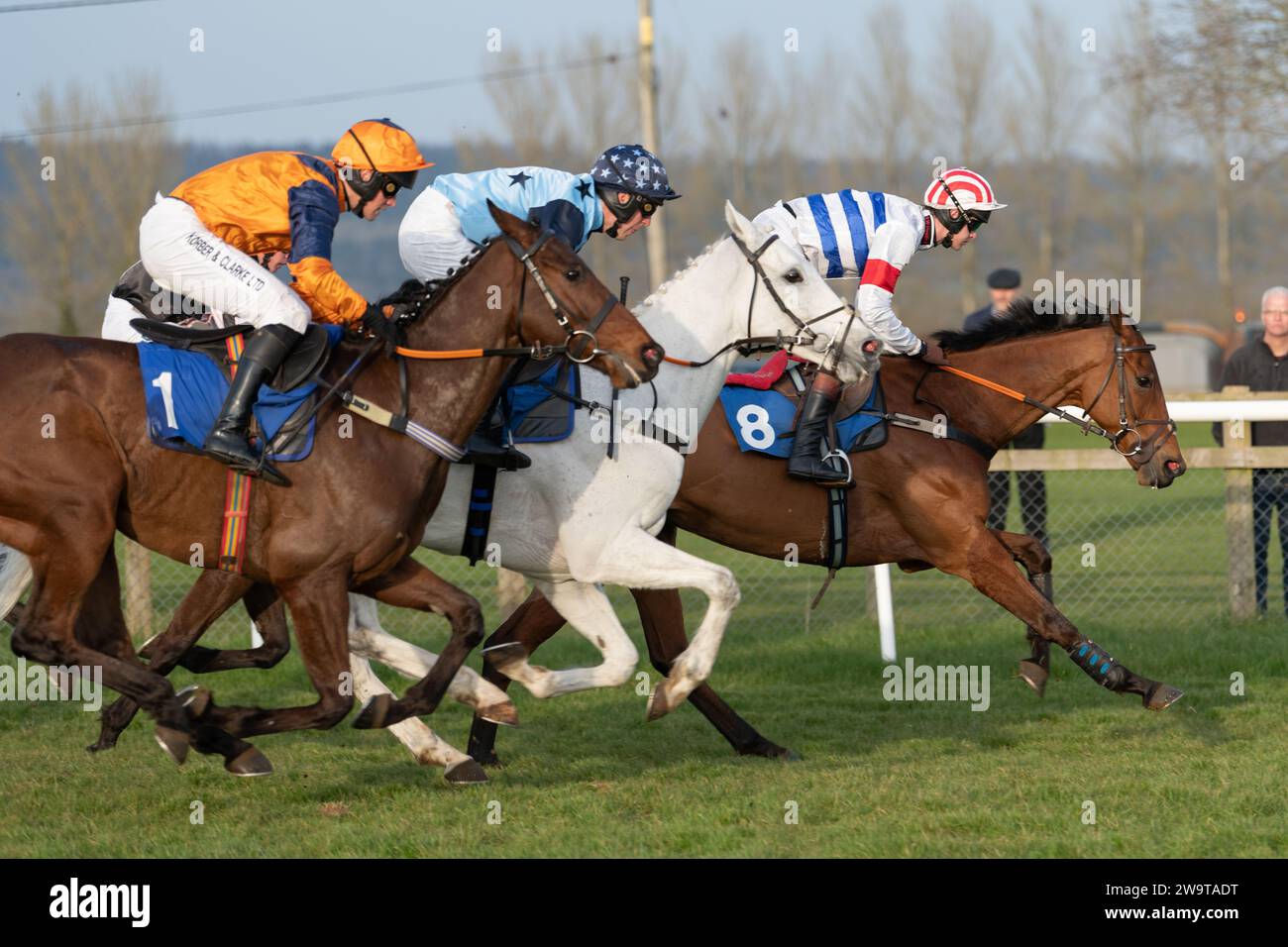 Wetanwindy racing hard at wincanton hi-res stock photography and images ...
