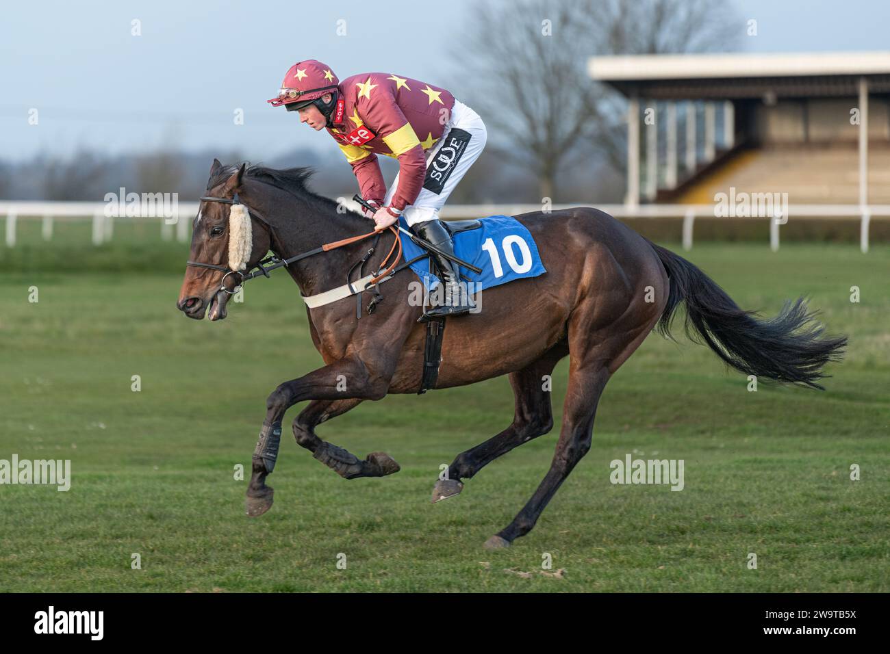 Jack martin riding mizz moondance hi-res stock photography and images ...