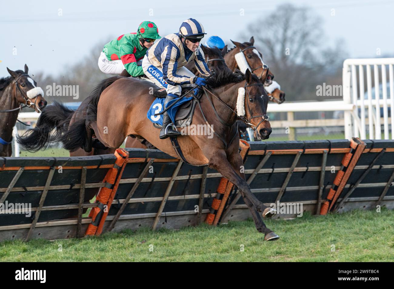 Do Ya Feel Lucky, ridden by Tom Scudamore and trained by David Pipe ...