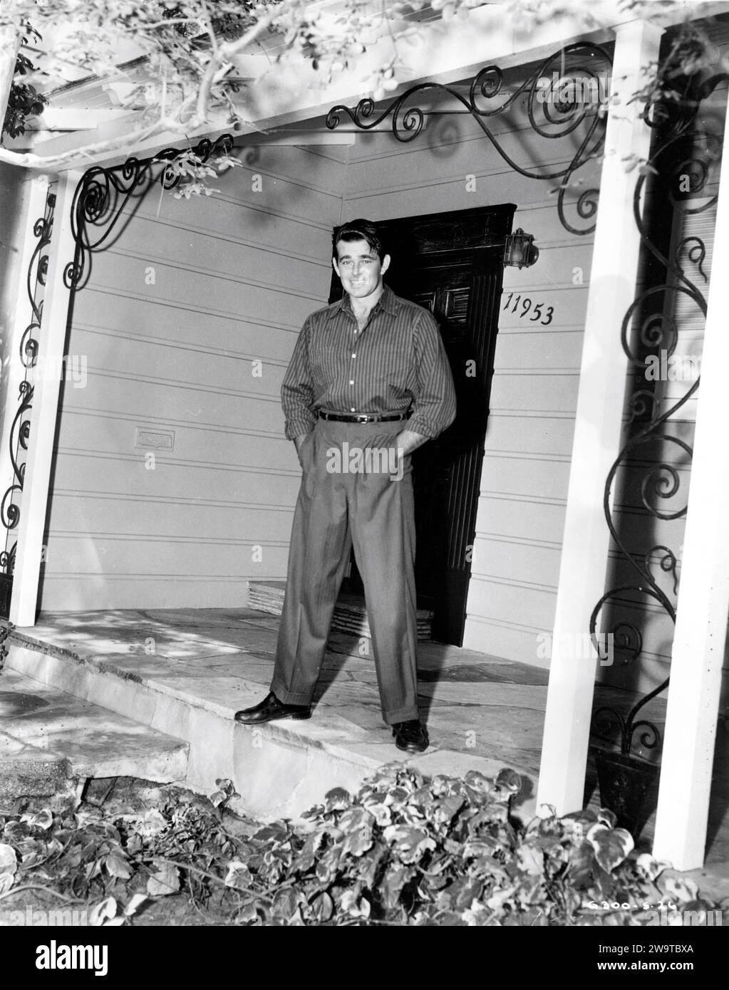 Stuart whitman hi-res stock photography and images - Alamy