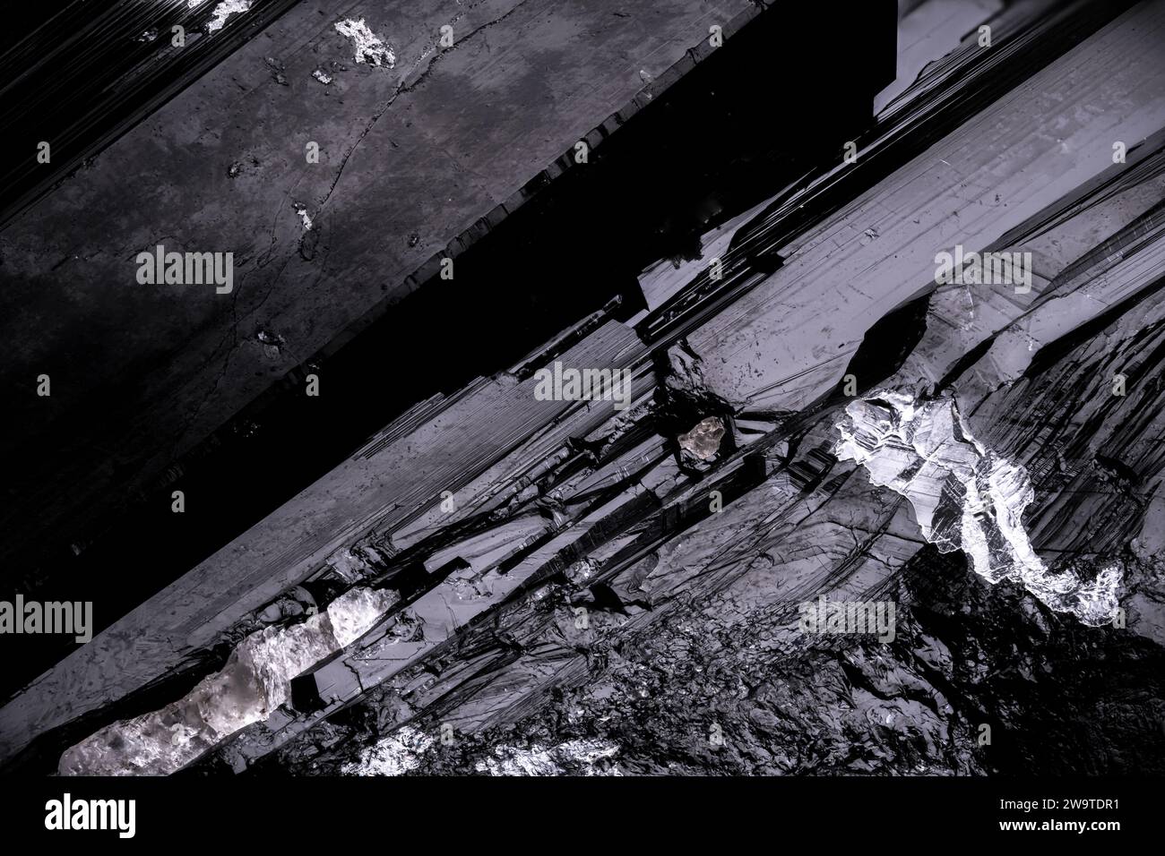Black tourmaline mineral hi-res stock photography and images - Alamy