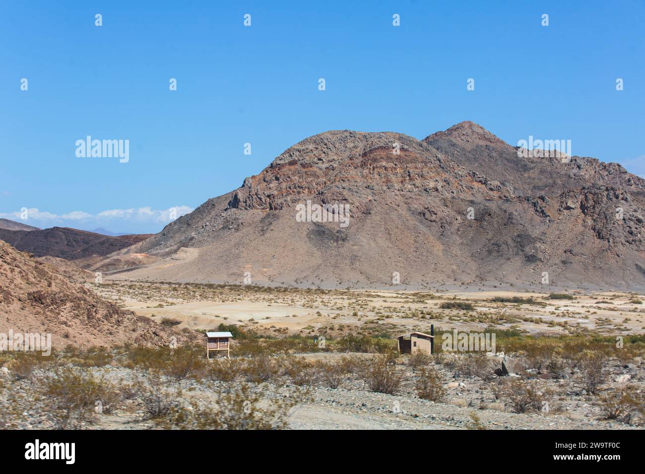 View of Mojave Desert national reserve landscape, an arid rain-shadow ...