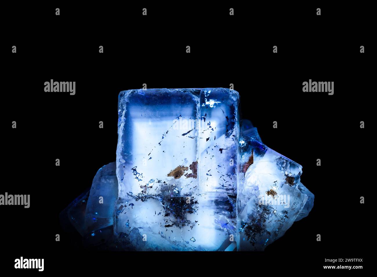 Long wave uv hi-res stock photography and images - Alamy
