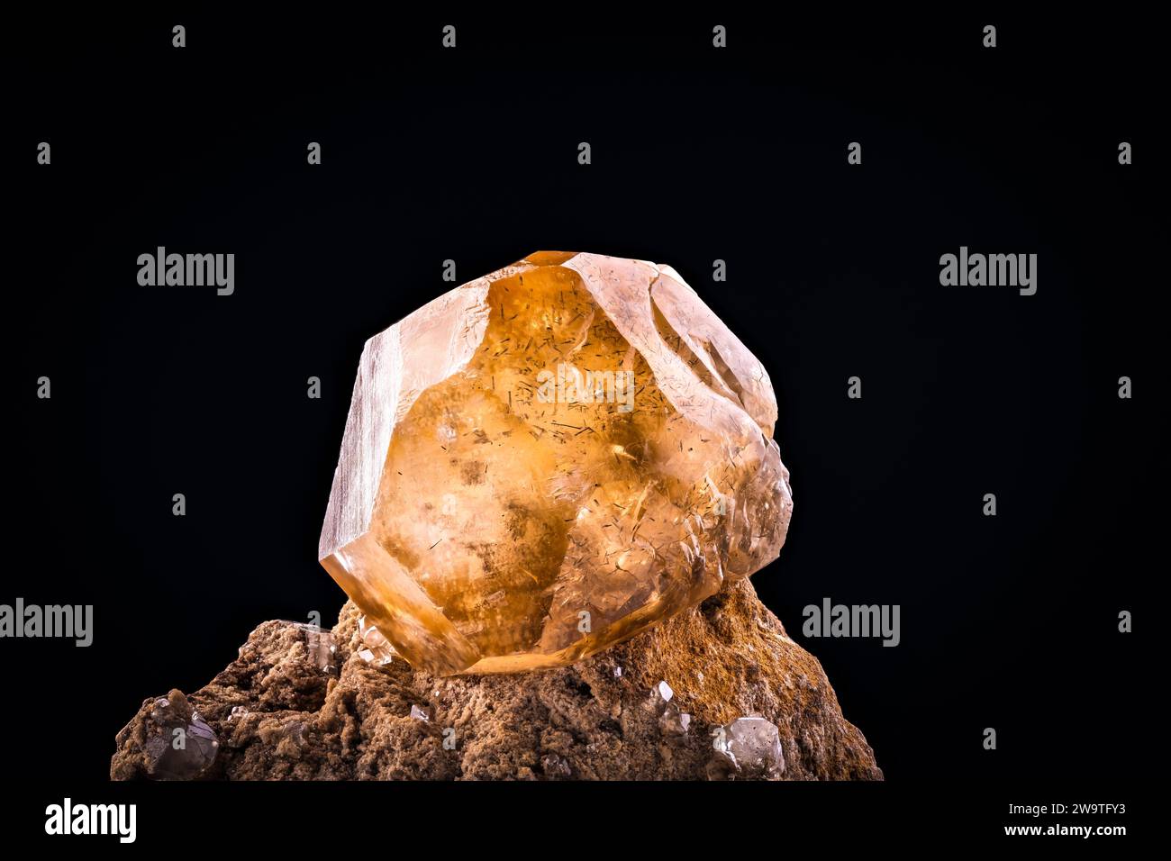 Rotating gem hi-res stock photography and images - Alamy