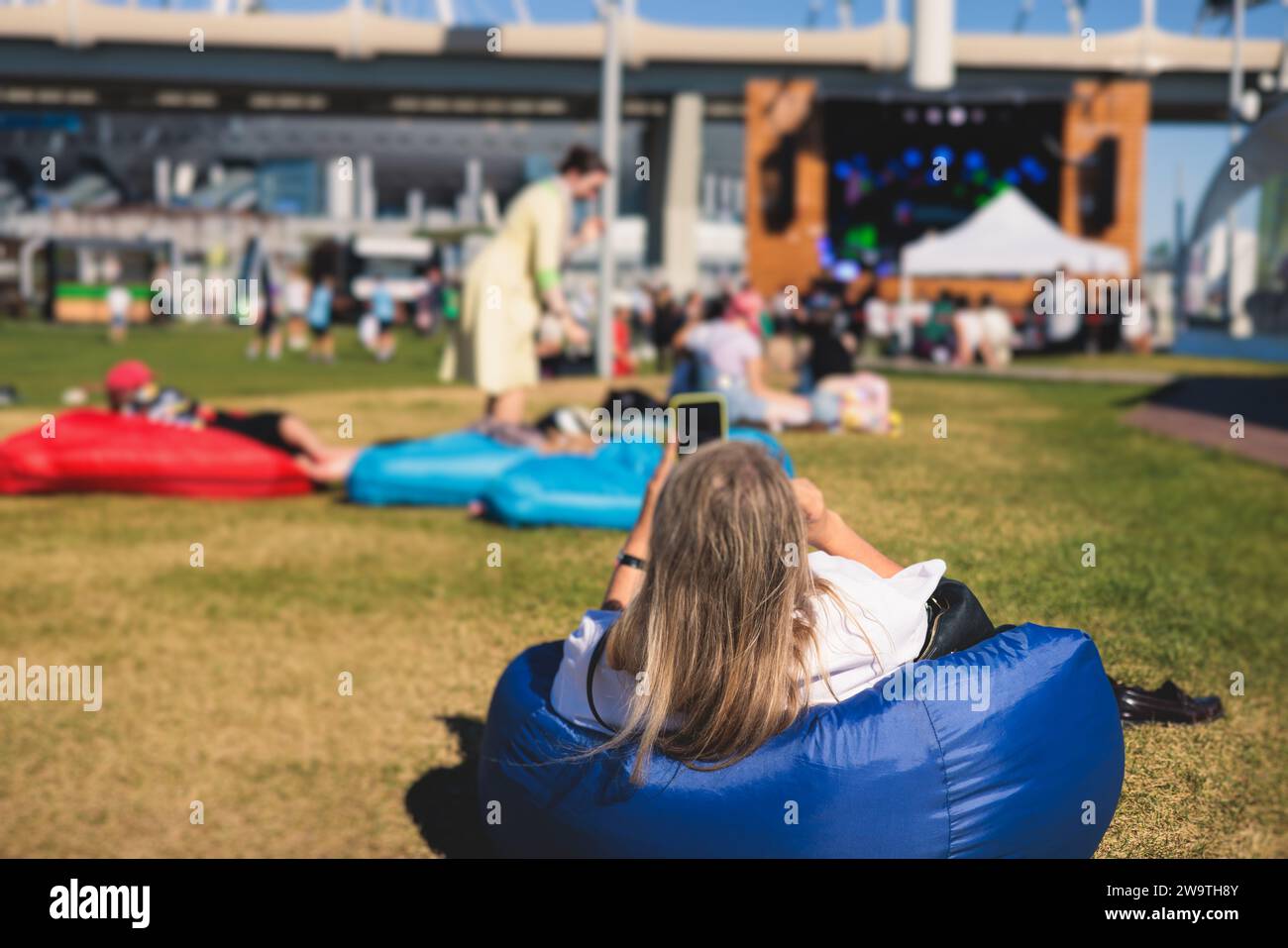 Groupies musician hi-res stock photography and images - Alamy