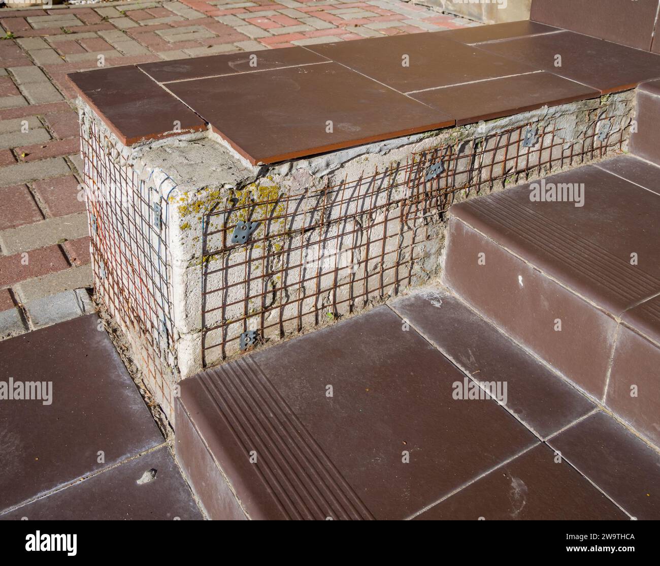 Tiles fallen off hi-res stock photography and images - Alamy